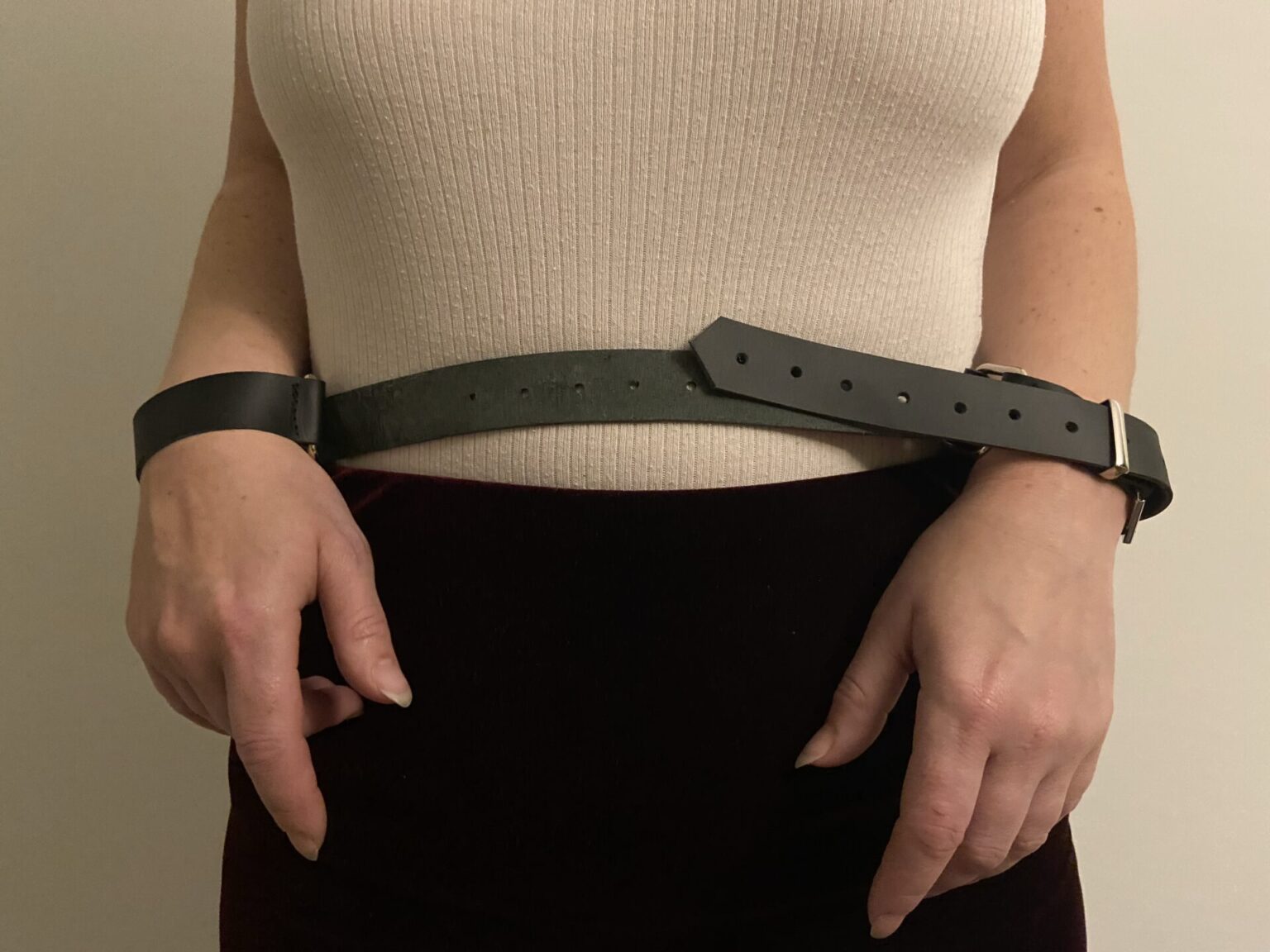 Handcuff belt (Wrists-to-waist) – Bondatrix